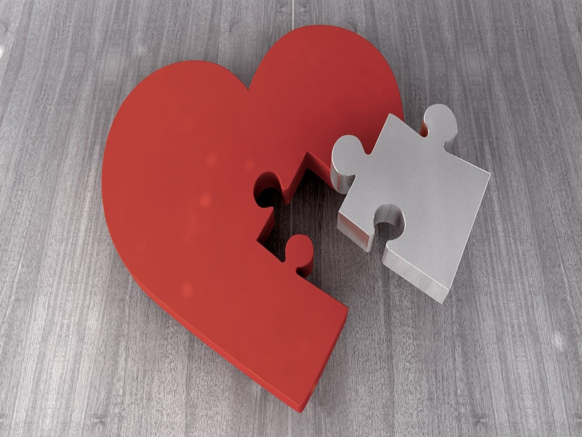 Do You Sign and Date the Last Jigsaw Puzzle Piece?